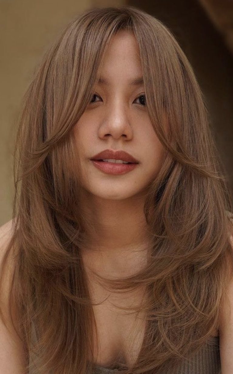 40 Cute Hairstyles for Short Necks and Round Face