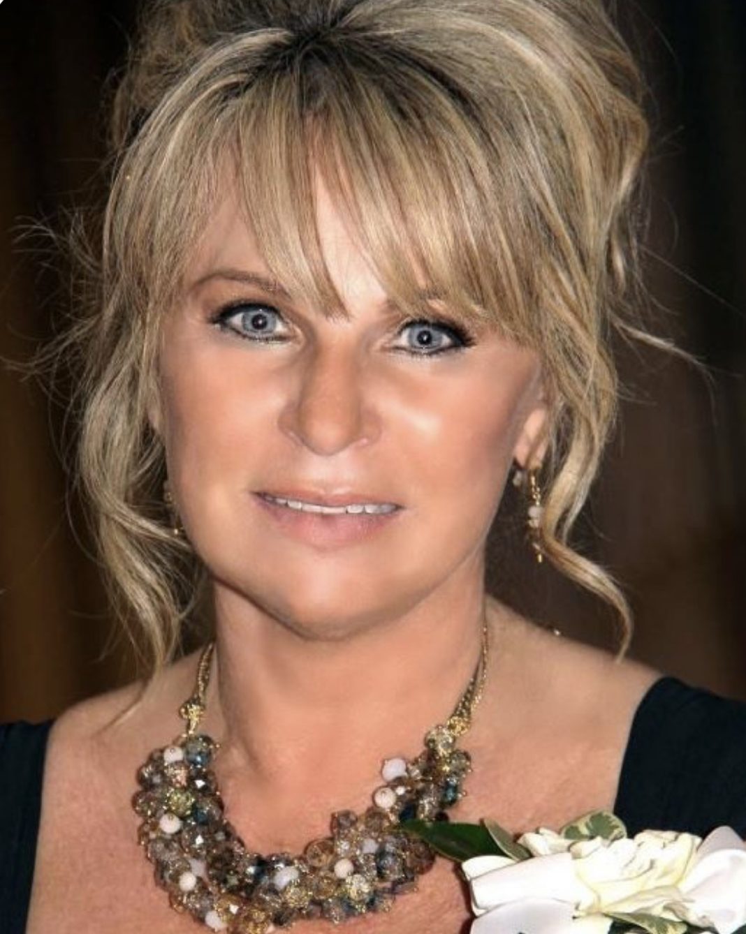 30 Stunning Mother of the Groom Hairstyles with Bangs
